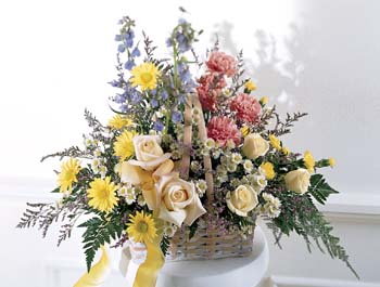 Loving Remembrance Basket :: The Flower Shop