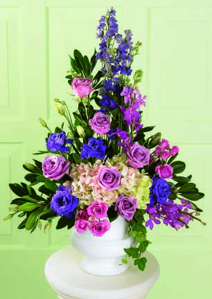 Solemn Offering Altar Piece :: The Flower Shop