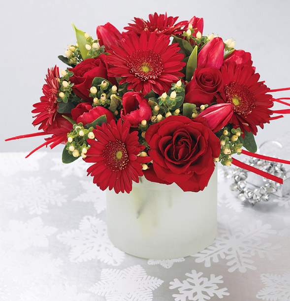 Bright & Cheery Holiday Bouquet :: The Flower Shop